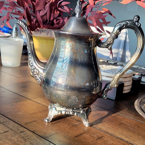Oneida | Dining | Vintage Retro Oneida Usa Silver Plate Coffeetea Pot ...